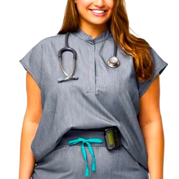 Figs | Tops | Figs Rafaela Oversized Scrub Top | Poshmark